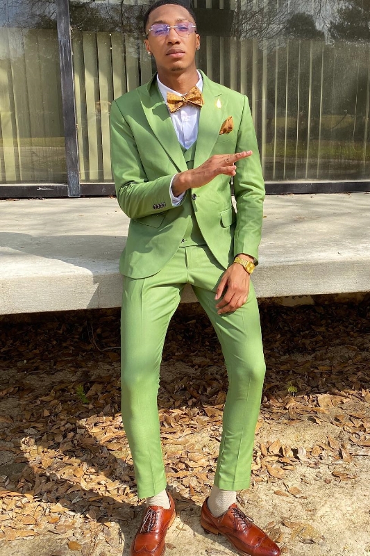 Cameron Cool Green Peaked Lapel Three Pieces Close Fitting Prom Suits